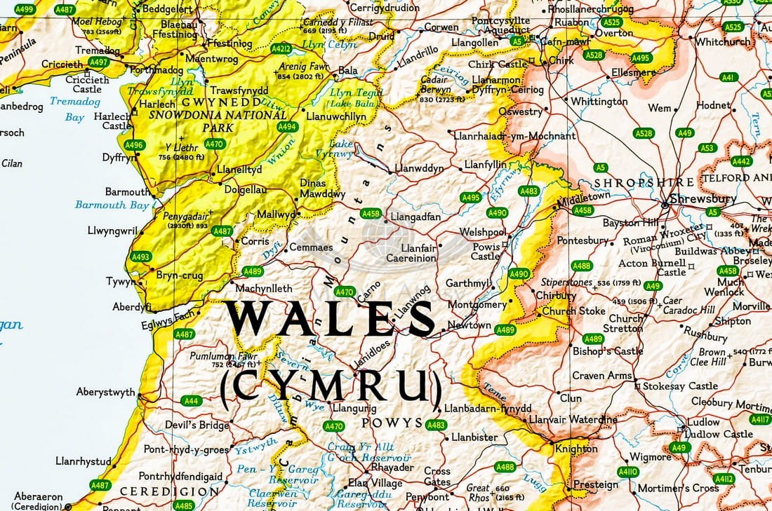 ANGLIA I WALIA MAPA W RAMIE DREWNIANEJ NG
